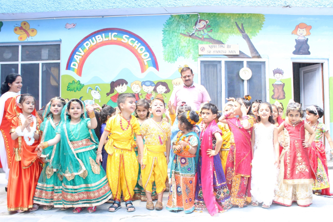 Welcome To DAV SR. SEC. PUBLIC SCHOOL CHAMBA