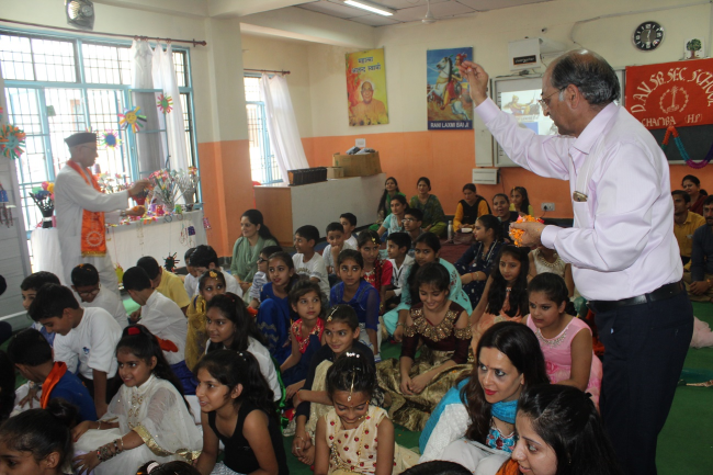 Welcome To DAV SR. SEC. PUBLIC SCHOOL CHAMBA